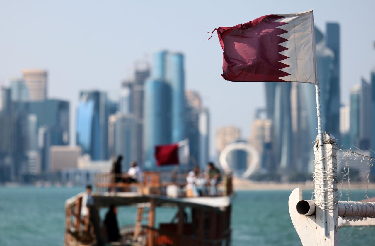 پشت پرده نقش قطر؛ از میانجی سیاسی تا بانک توافق - زومان